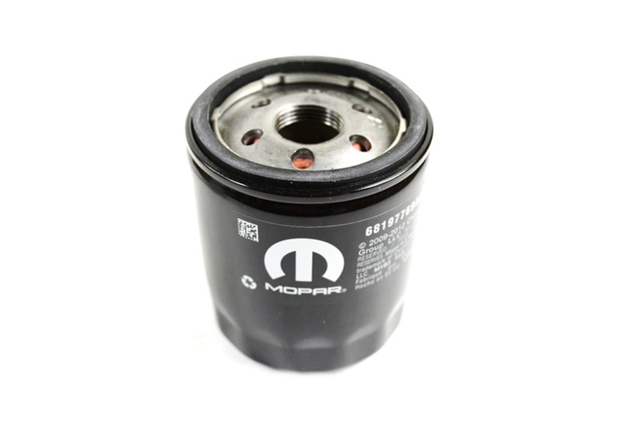 Jeep JL 2.0L Mopar Oil Filter - Jeep Rubicon I4 2018-2024 | 4892339AB ...